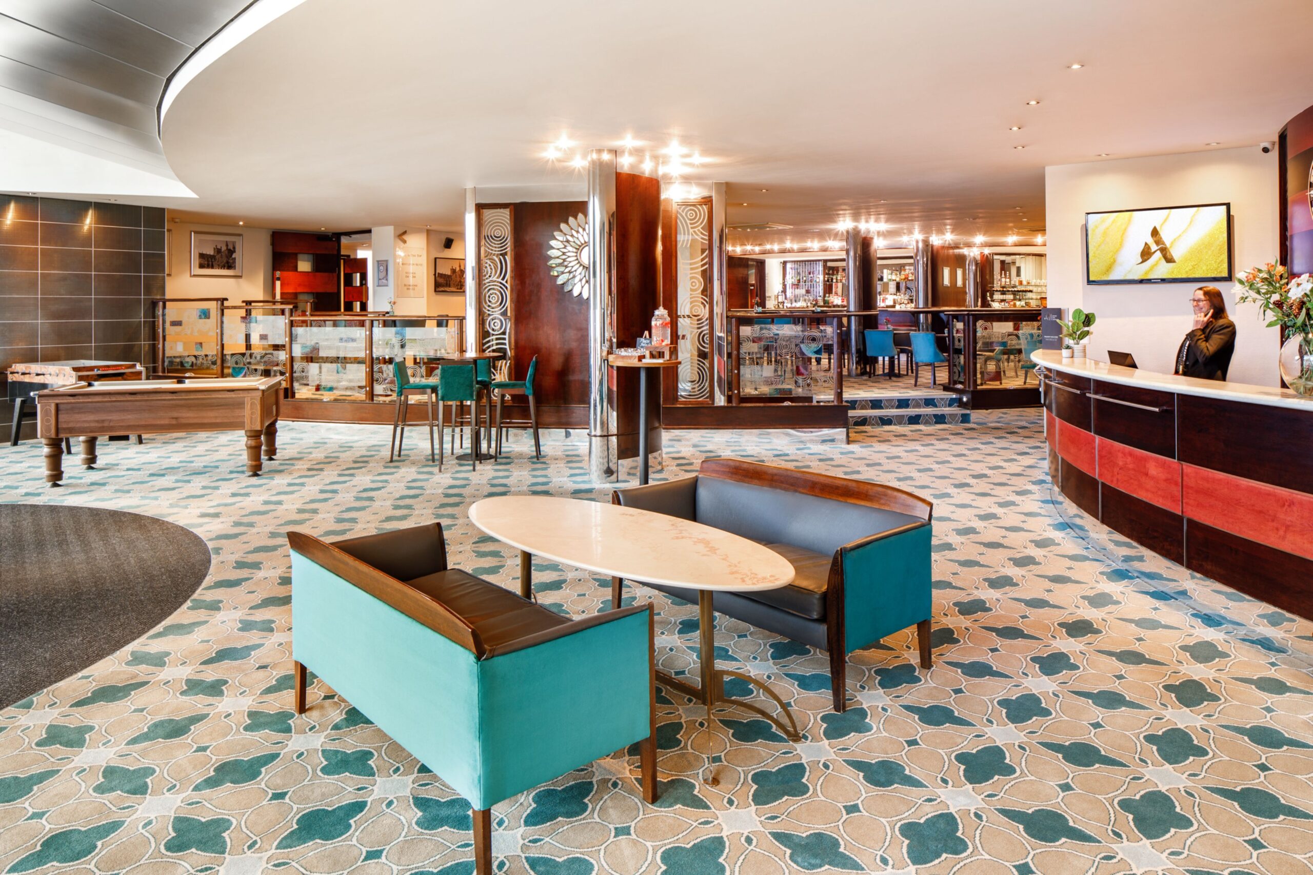 Chester Hotel Gallery | Mercure Chester Abbots Well Hotel