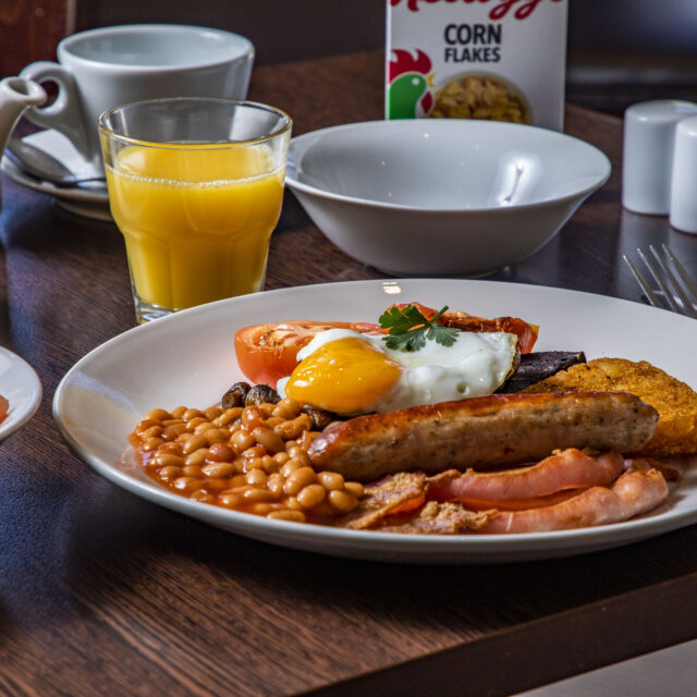Bar & Restaurant Gallery | Mercure Chester Abbots Well Hotel